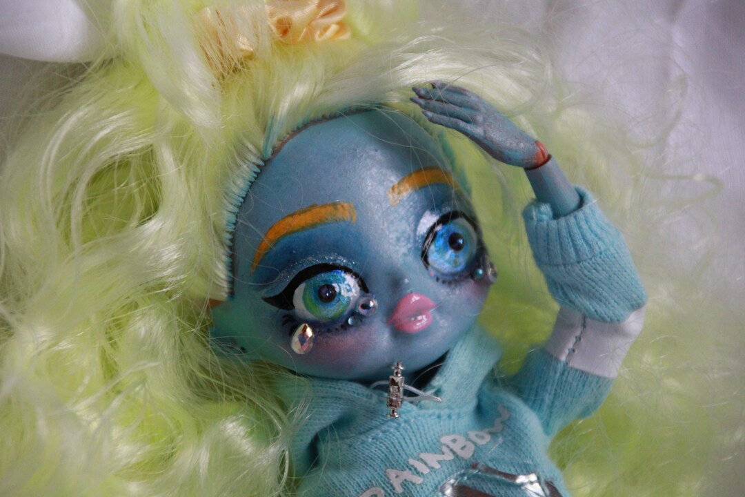 Cheeky, the Alien Doll - Etsy