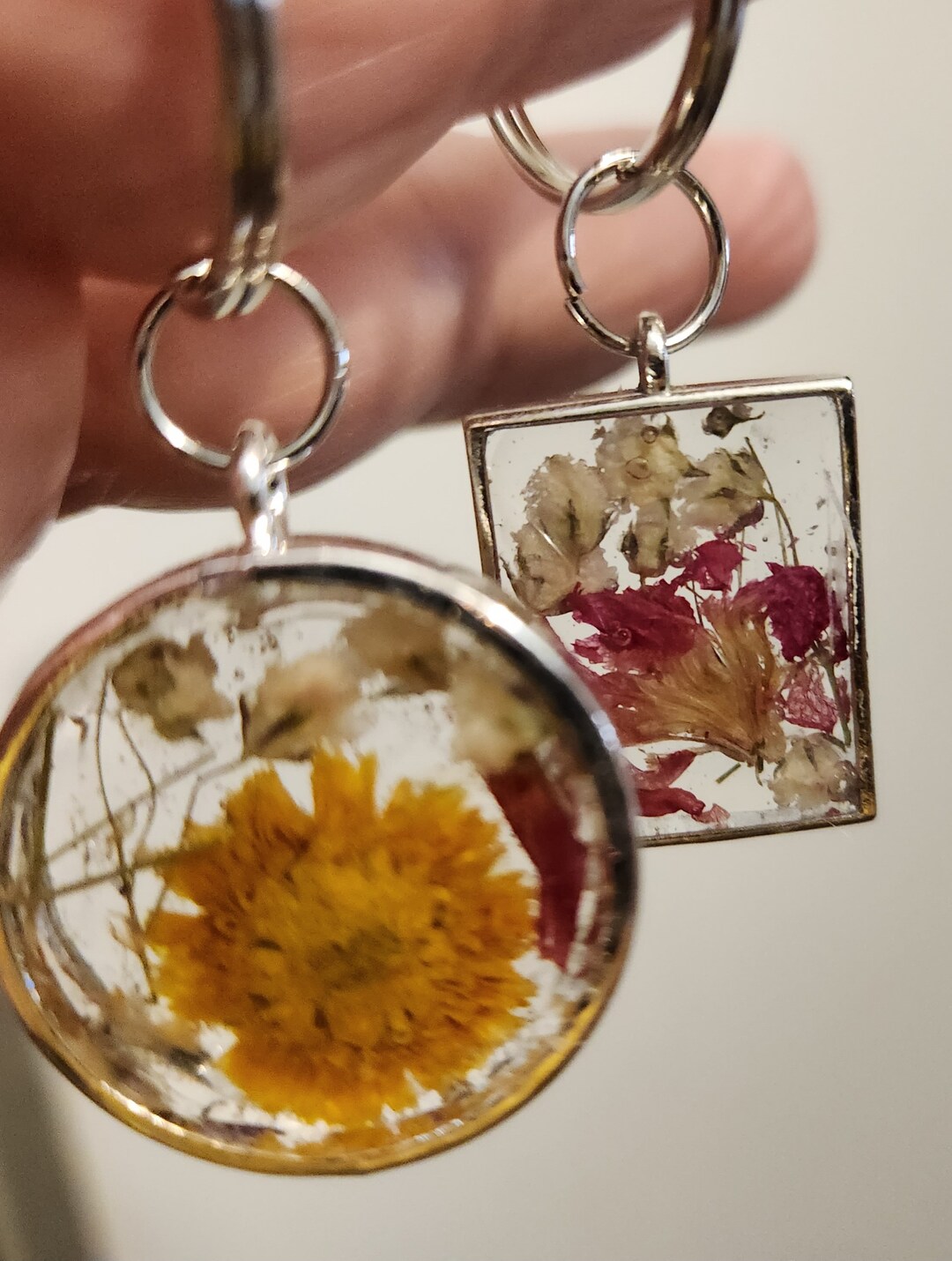 Custom Made Gold Tone or Silver Tone Keychains Available in Choice of ...