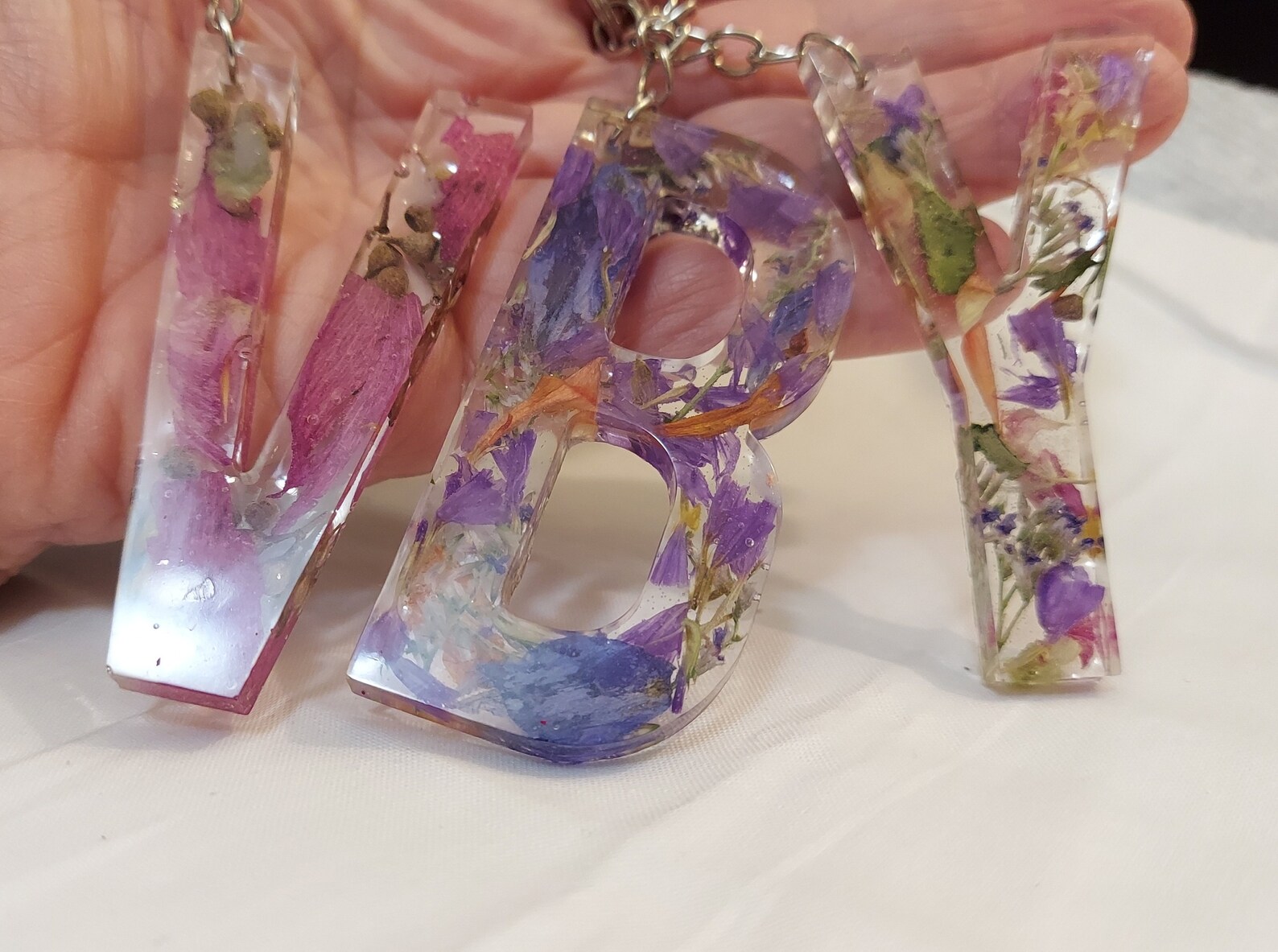 Keepsake Large Letter Keychain Made Out of Resin and Your Dried Flowers ...