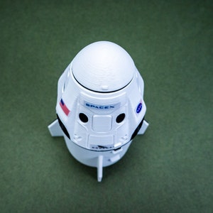 DRAGON 2 Plastic Basic Model Spacex NASA Crew Dragon Capsule Spacecraft ...