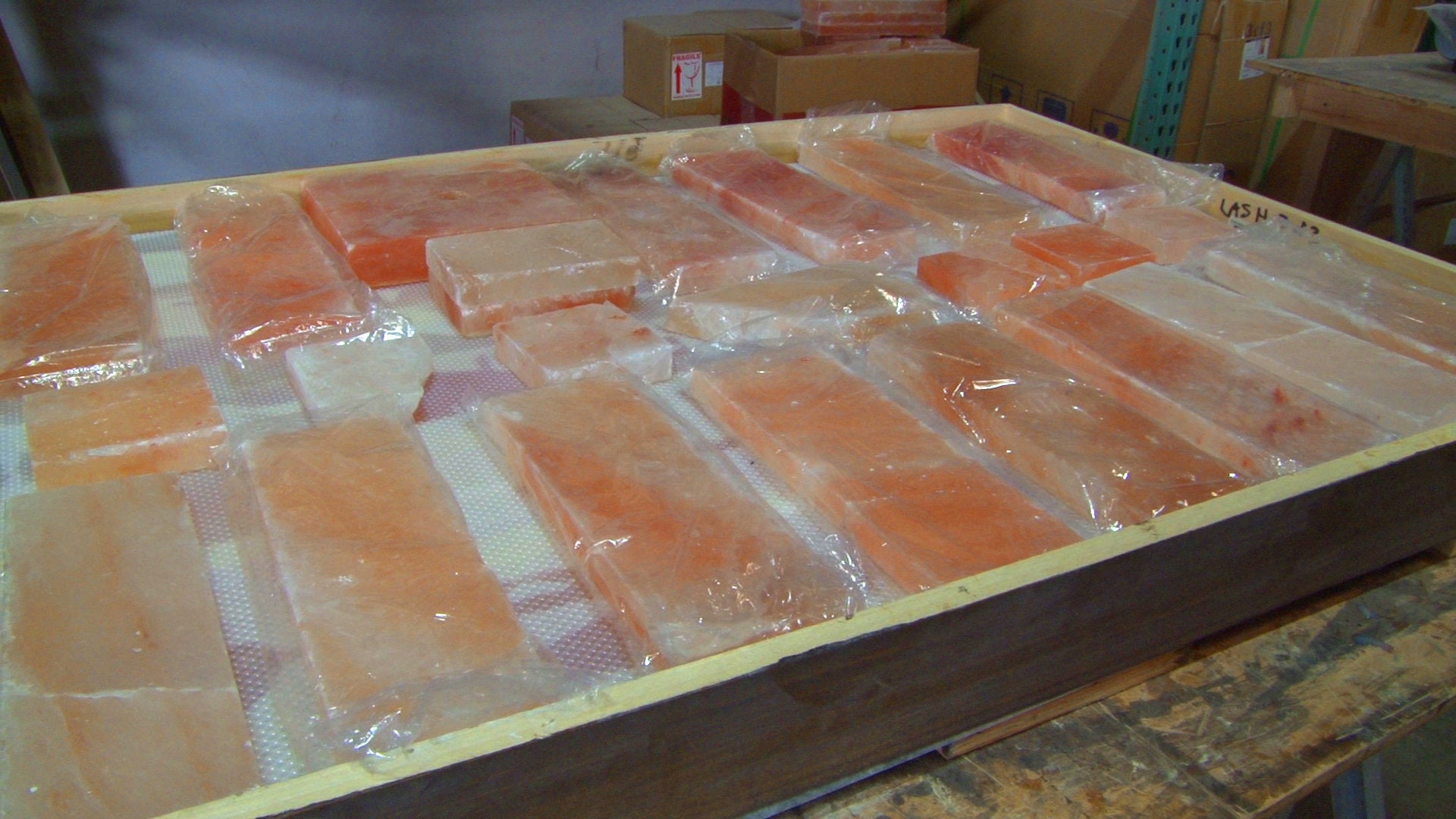 13" X 23" Salt Brick Wall Panel. Fully Assembled. Full Spectrum Remote ...