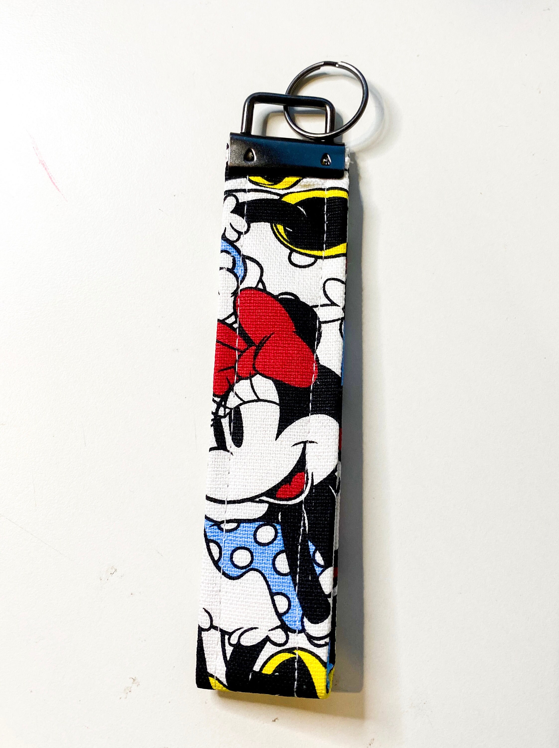 Handmade Key Fob Wristlet Mickey Minnie Bees Mermaid - Etsy.de