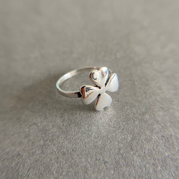 Clover Ring - Etsy