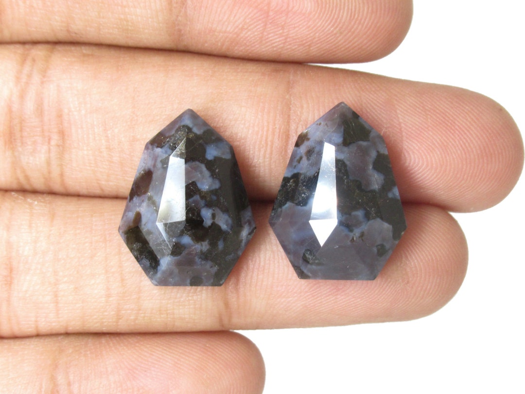 Natural Indigo Gabbro Gemstones, Fancy Shape Cabochon Faceted Cut Black & Gray Colour Gems ...