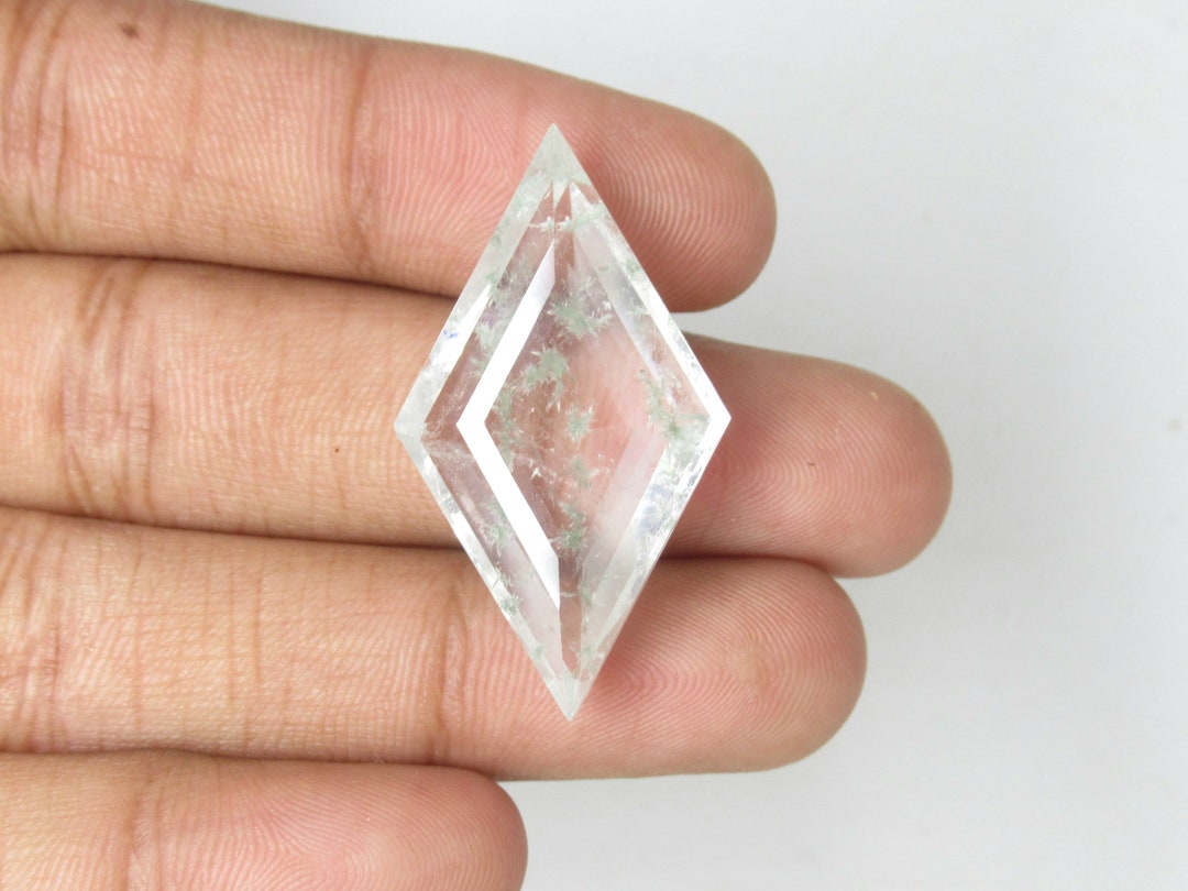 Natural Garden Quartz Gemstones, Rhombus Shape Gemstones, Green and ...