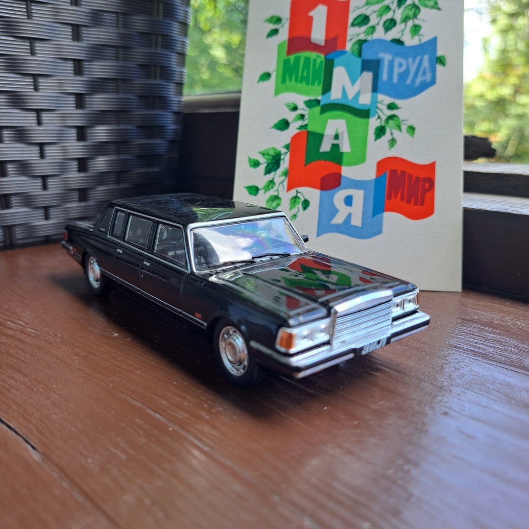 Collectible Car Model ZIL-41047 Scale 1:43 Deagostini Vintage Soviet ...