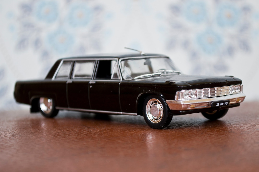 ZIL-114 ЗИЛ-114 Collectible Car Model Scale 1:43 Deagostini Vintage ...