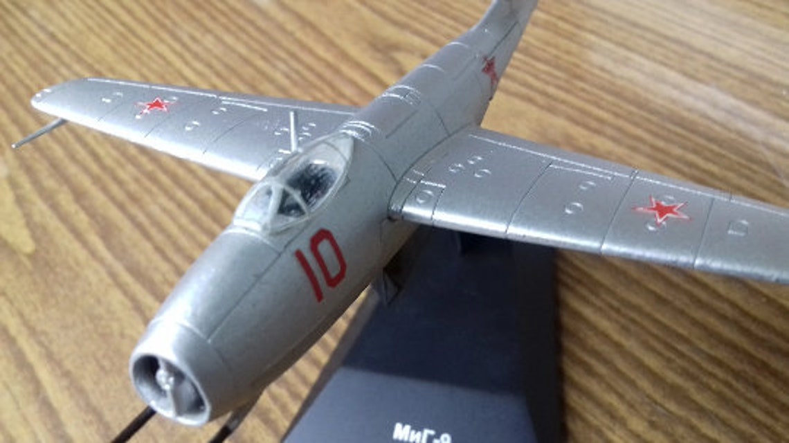 Mig-9 МИГ-9 Deagostini Airplane Scale Model. Legendary - Etsy