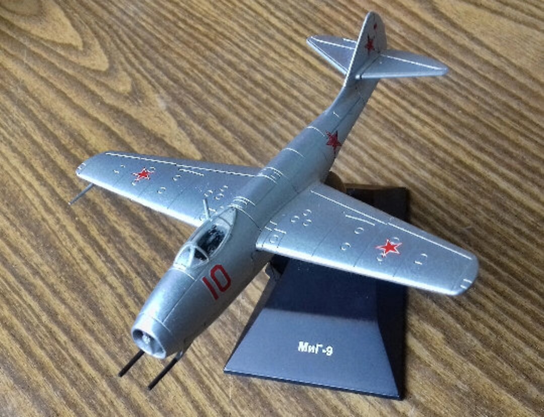 Mig-9 МИГ-9 Deagostini Airplane Scale Model. Legendary - Etsy