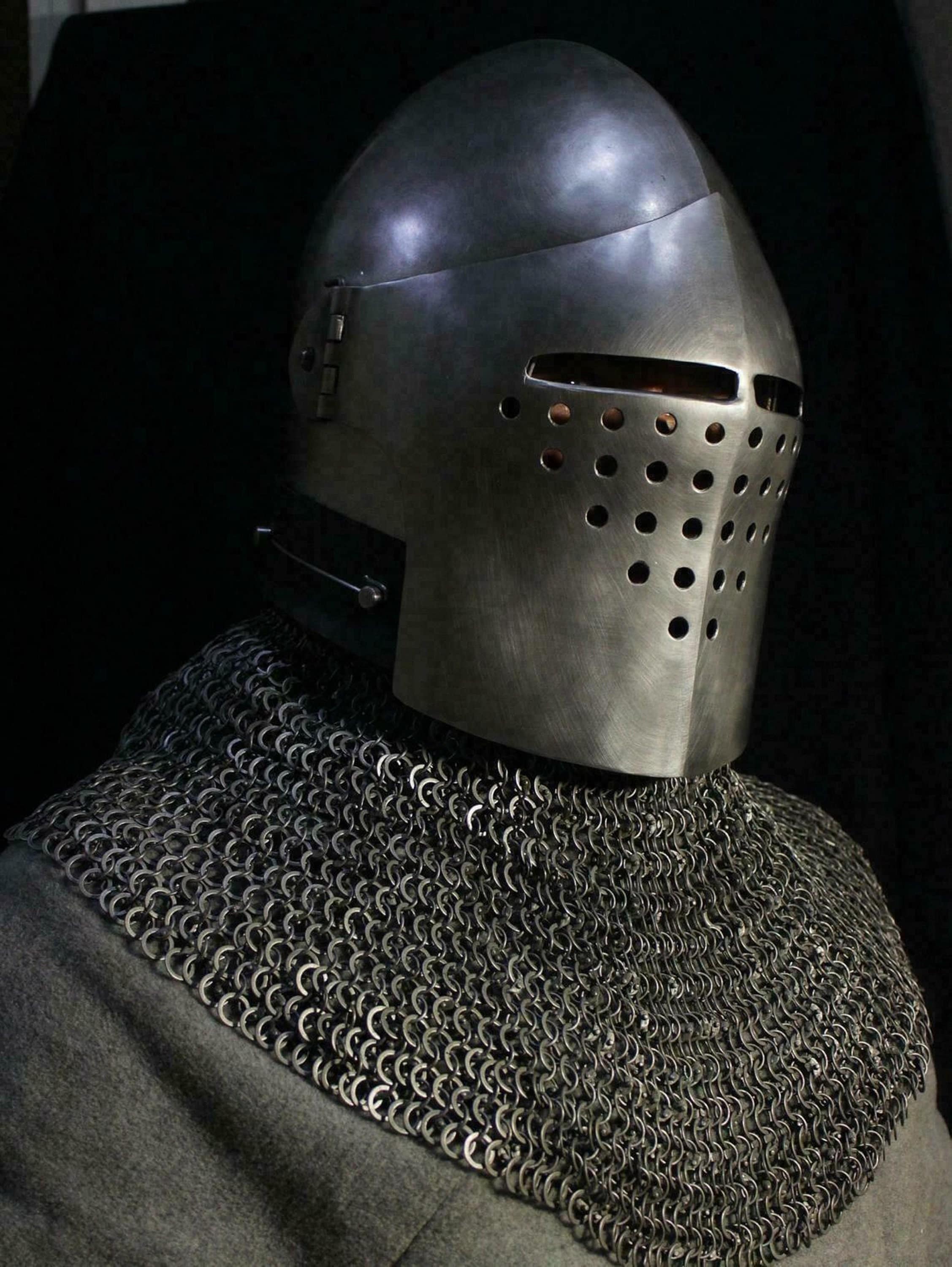 Steel Medieval Italian Bascinet Helmet spoleto - Etsy