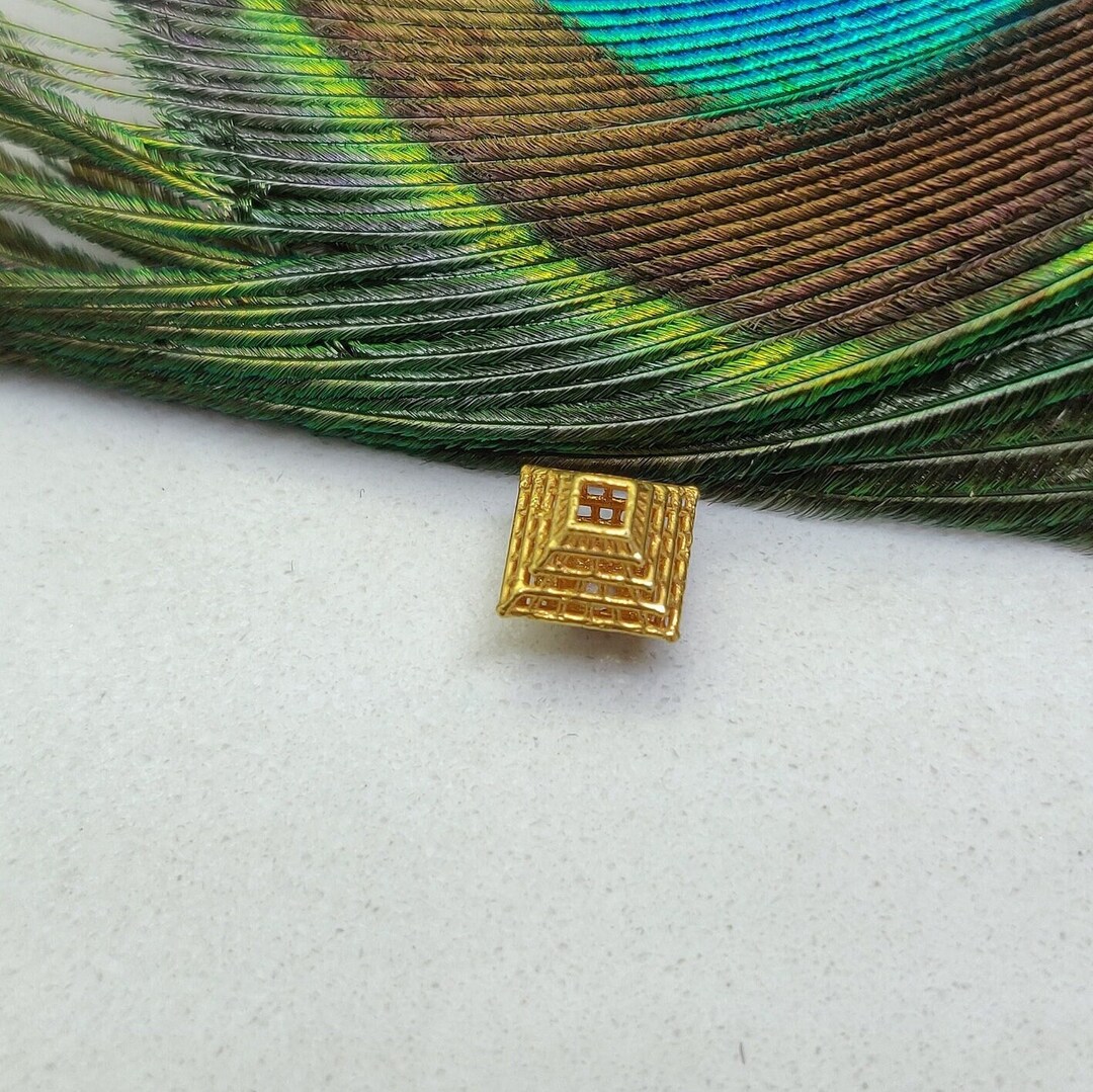 Unique Style 18K Solid Gold Pyramid Shape Bead Finding, Plain Finished ...