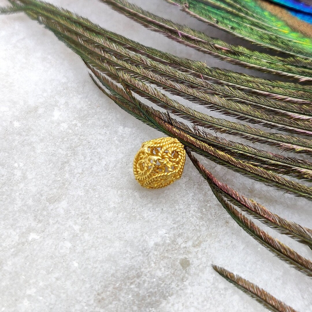 18k Gold Bead Finding • 9mm Oval Shape Bead • 18k Gold Spacer Bead ...