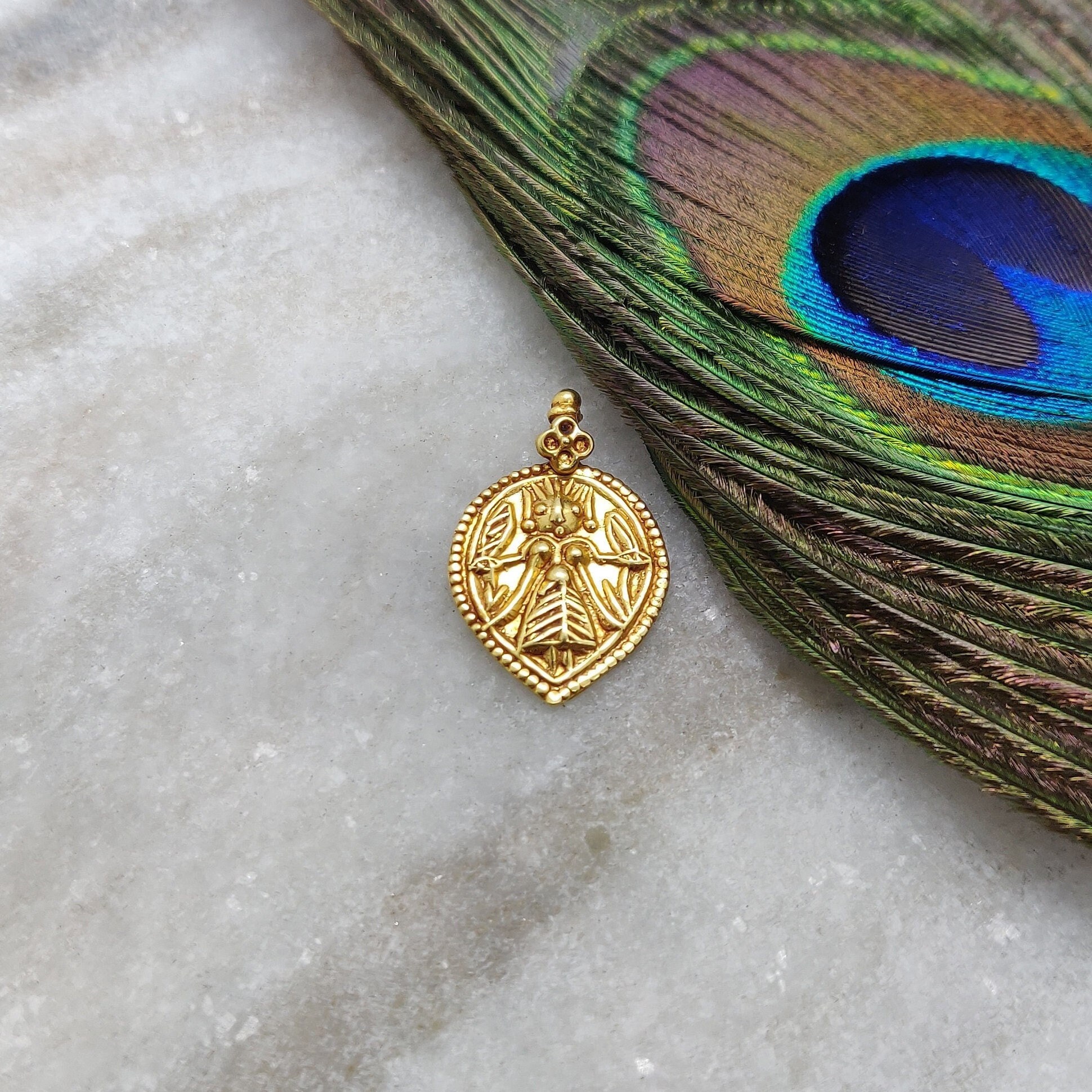 18k Gold Pendant of Indian Goddess 18k Gold Religious Charm Pendant 18k ...