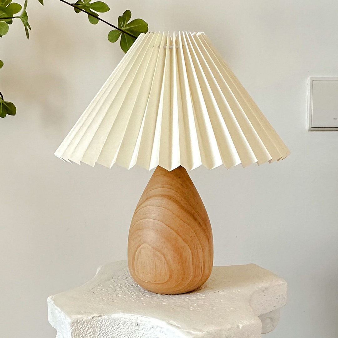 Small Wood Pleated Table Lamp, 110-240V Fabric Shade, for Bedroom ...