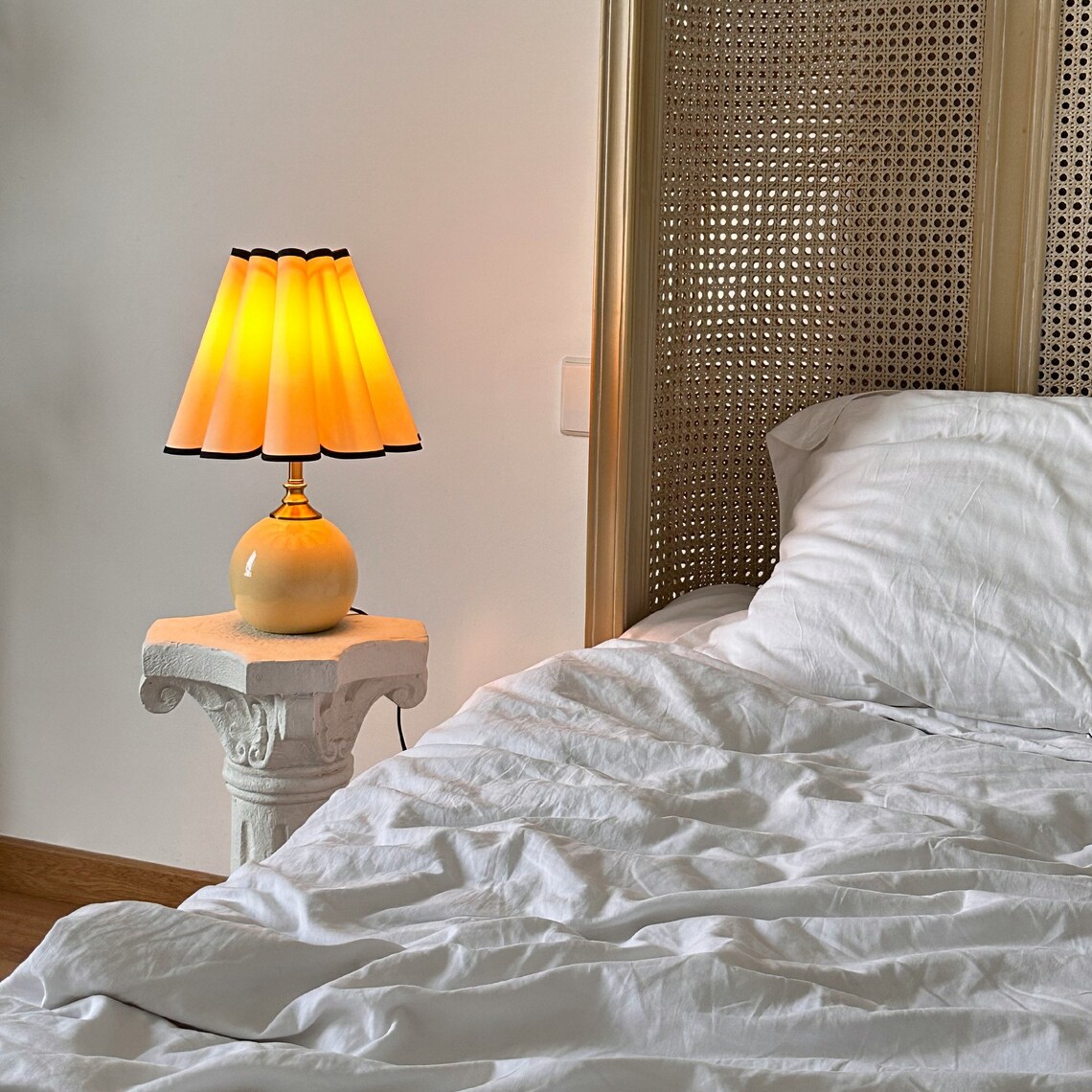 Handmade Beige Ceramic Table Lamp 110-250V, Beige Black Trim Flower ...