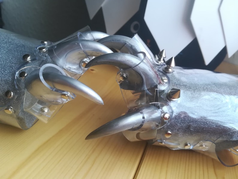 Custom Fit Metal Claw Gauntlets - Etsy