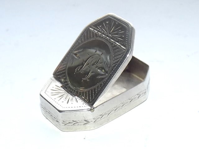 Antique Georgian 18th Century Sterling SOLID SILVER Snuff Box,pill Box, Patch Box Samuel ...