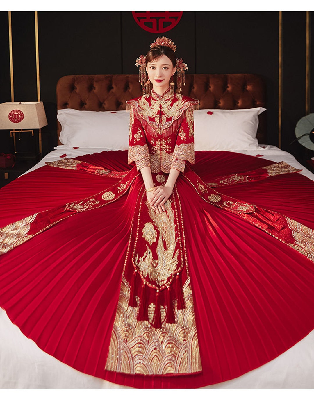 Traditional Chinese Bridal Red Wedding Xiuhe Dress, Classic Embroidery ...