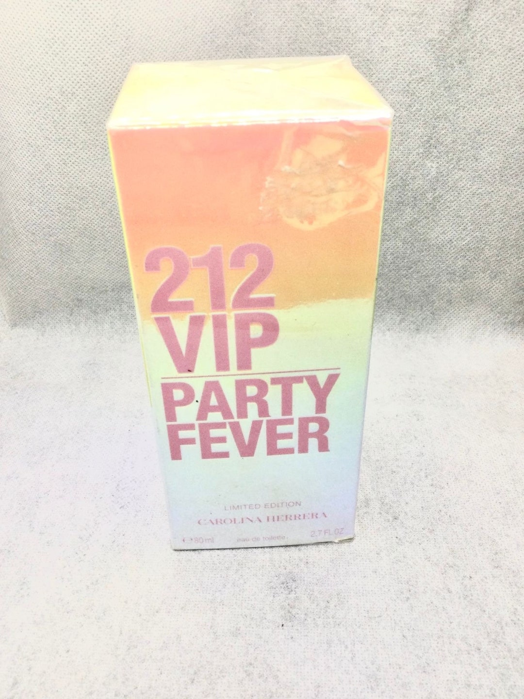 212 Vip Party Fever Limited Edition by Carolina Herrera Eau De Toilette ...