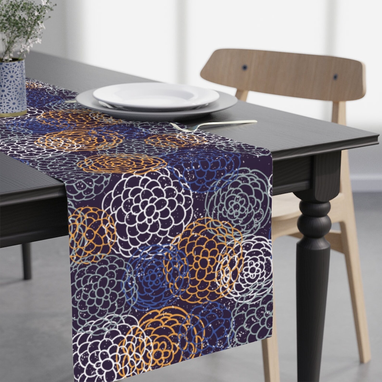 Japanese Influenced Floral Design Table Runner. 90 X 16 - Etsy