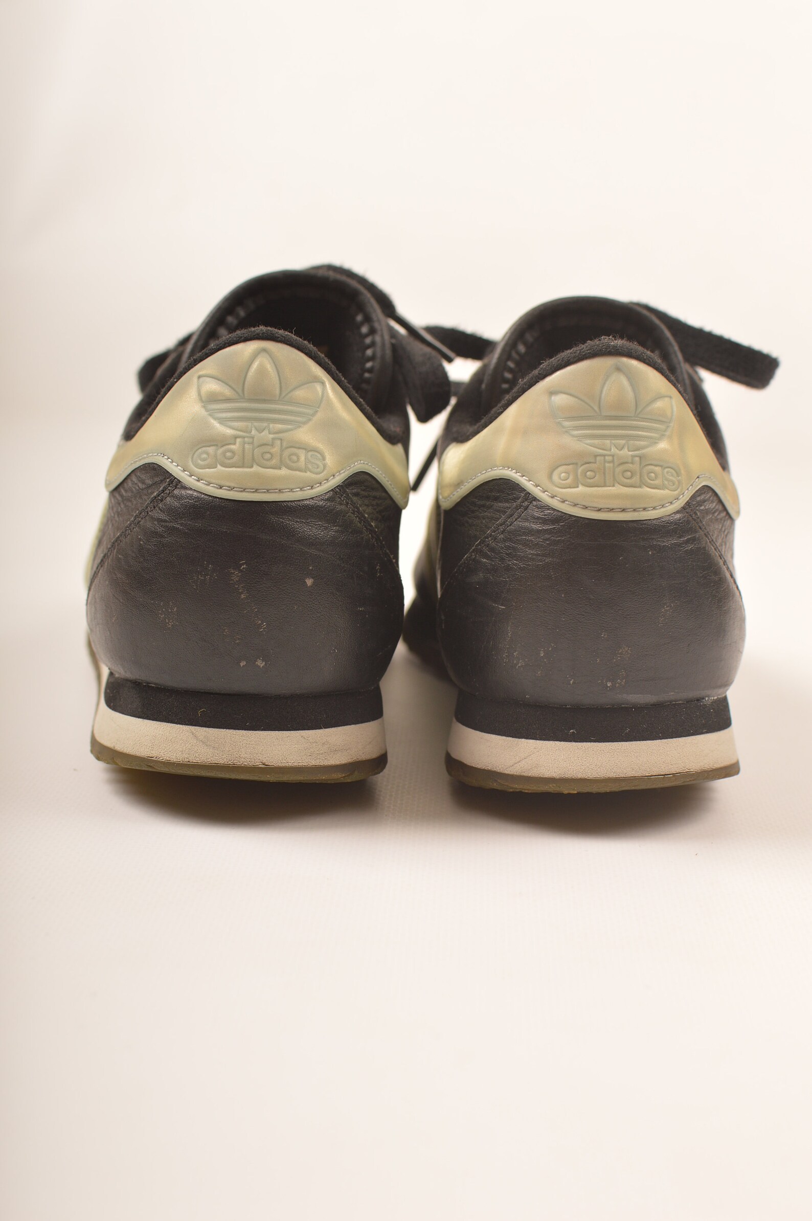 Adidas Country Vintage 2000s Y2K 2002 Black Leather Sneakers Trainers ...