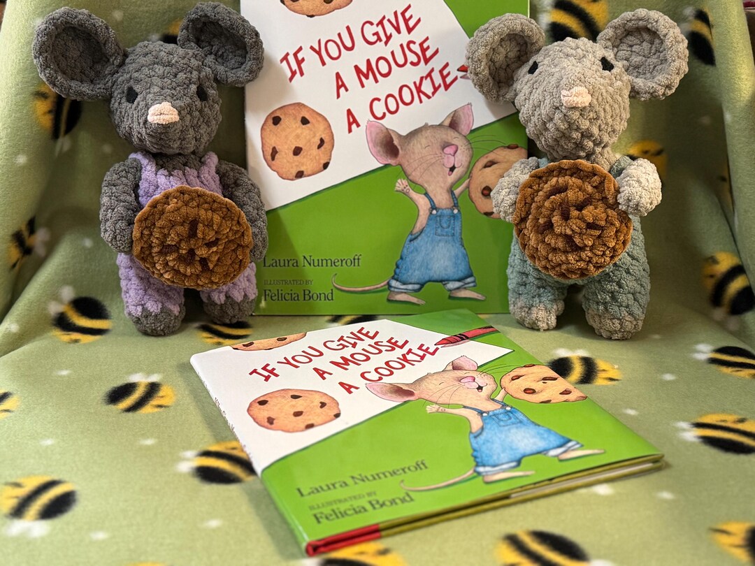 Mouse in Overalls With Chocolate Chip Cookie - Etsy