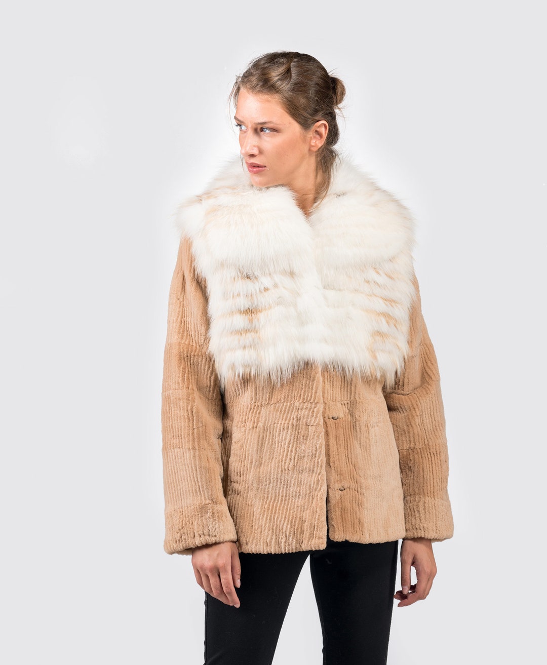 Beige Sheared Mink Fur Jacket: Arctic Fox Upper, Handmade Luxury - Etsy