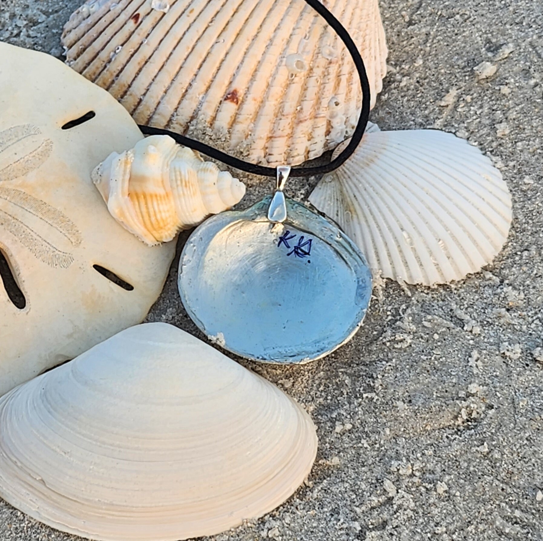 Hand Painted Shell Necklace Wearable Art Beach Jewelry Painted Natural ...