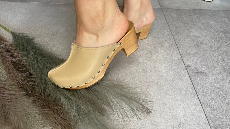 Elegant and Fashionable Women's High-heeled Clogs Handmade - Etsy