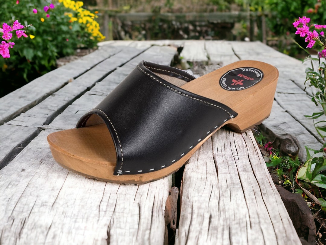Beautiful Clogs Sandals Swedish Clogs Elegant Ladies Leather Wood Clogs ...