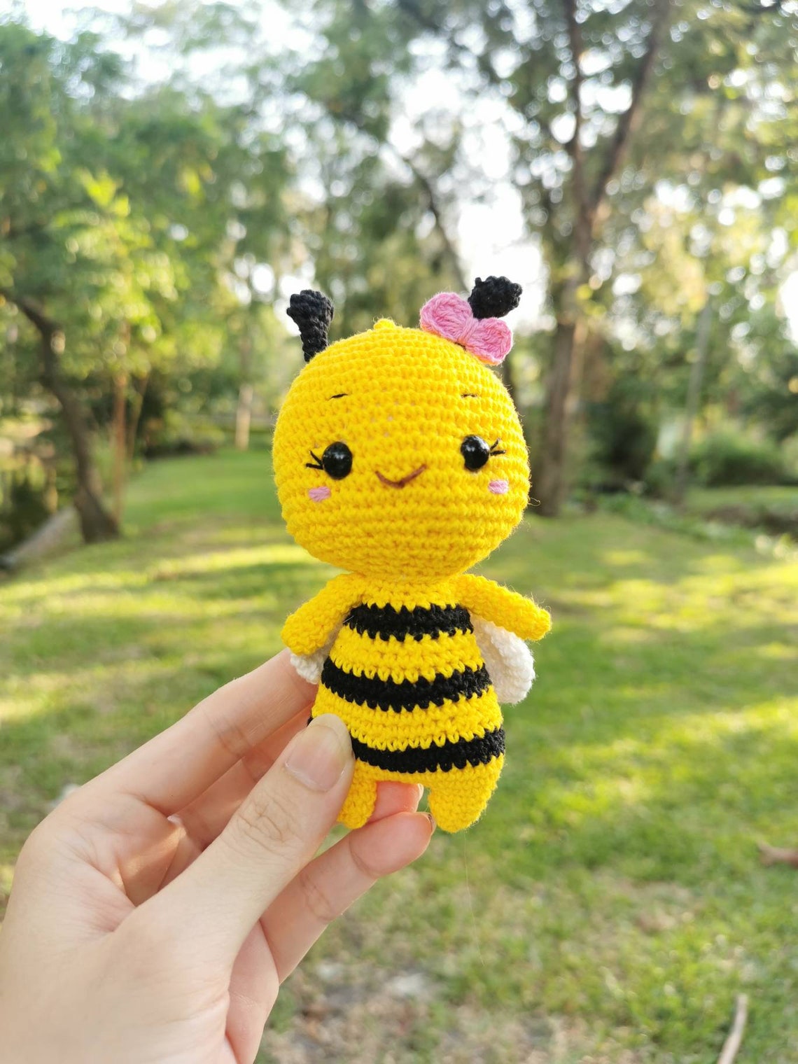 HANDMADE ITEM : Tiny Bee / Crocheted Mini Bee / Little Bee / | Etsy