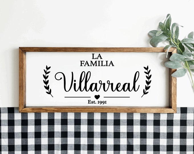 Custom Familia Wood Sing - Etsy