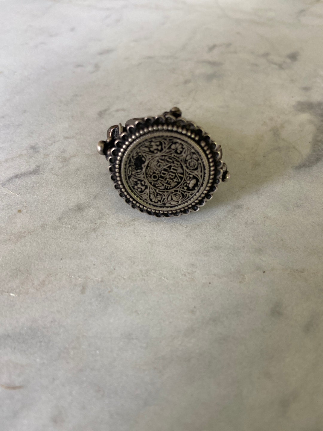 Incredible Old Indian Ring With Rupee From the 1940’s. - Etsy