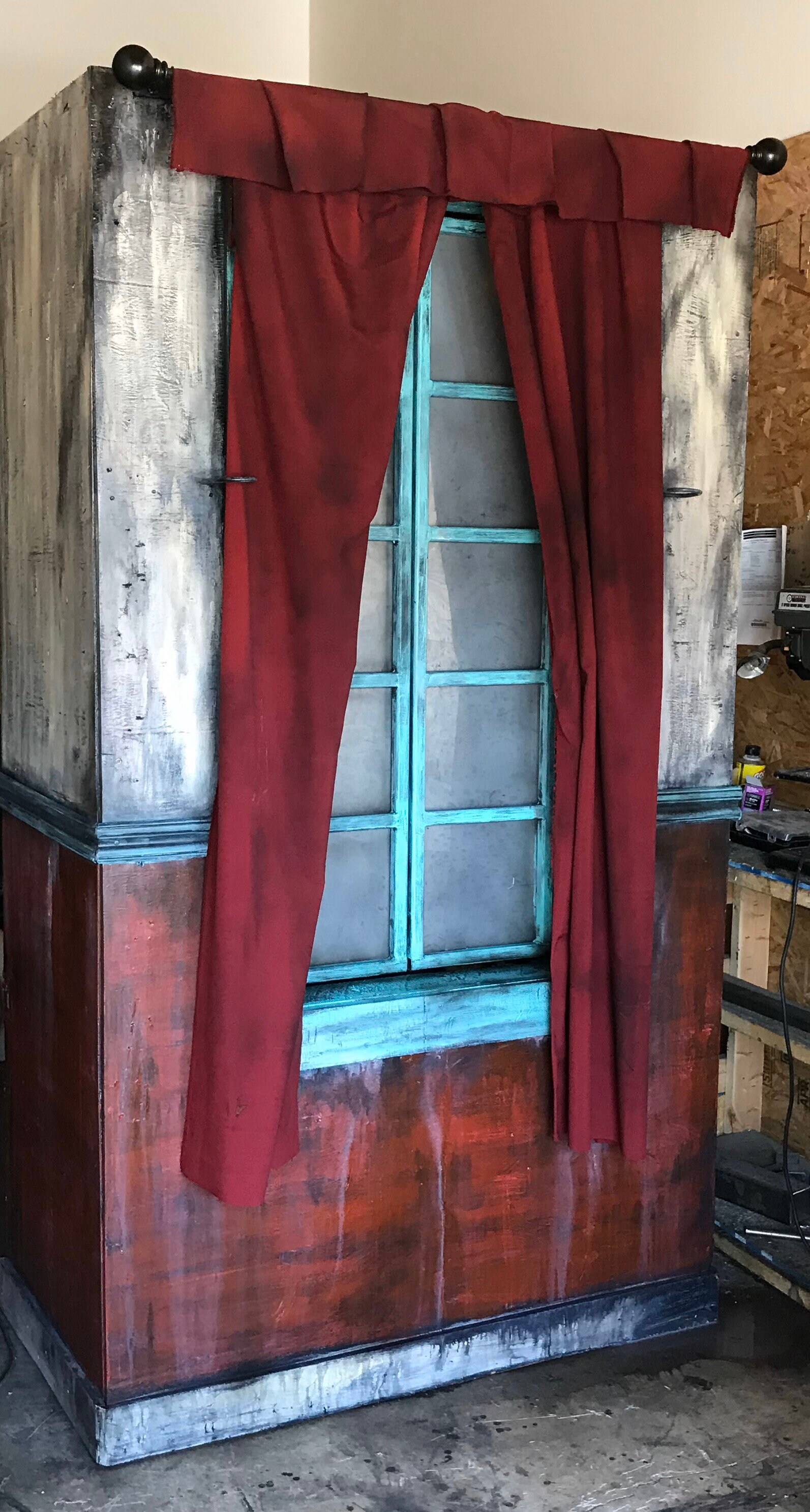 Storm Window and Spirit Popper Animatronic - Etsy