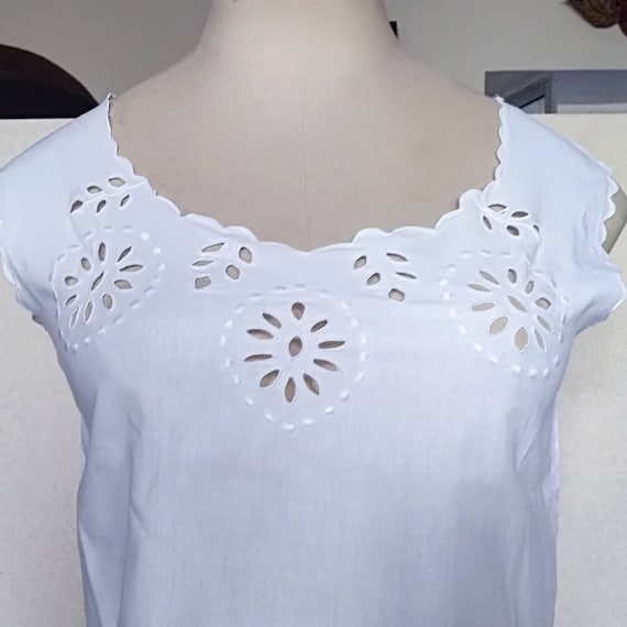 Vintage White Cotton Crop Top With Handmade Eyelet Embroidery - Etsy