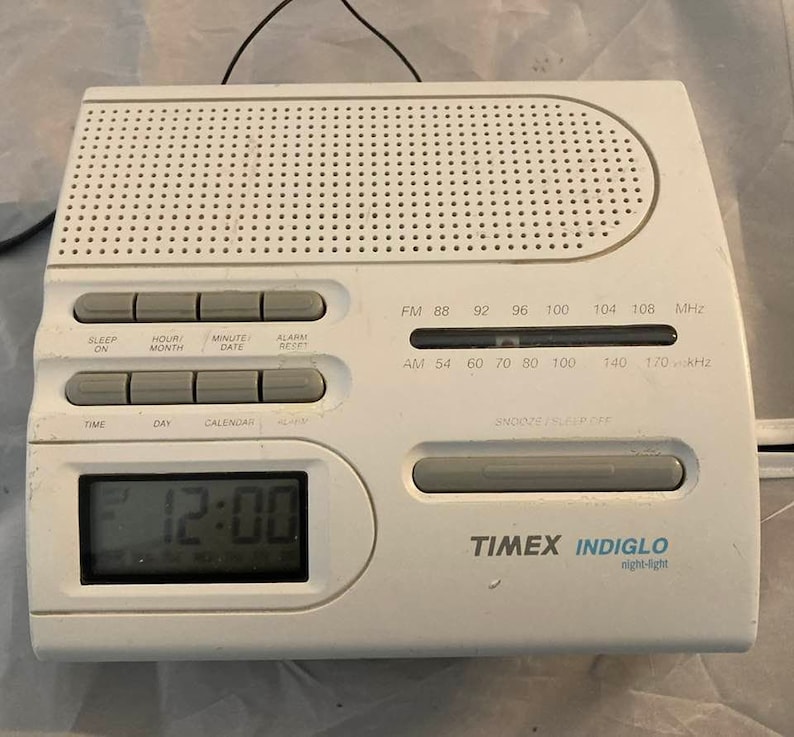 Timex T422G indiglo Illuminated Digital Alarm Clock AM/FM Radio - Etsy