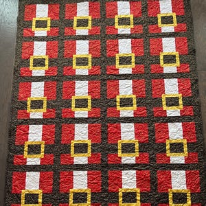 Santa Suit Quilt 58”x72” - Etsy