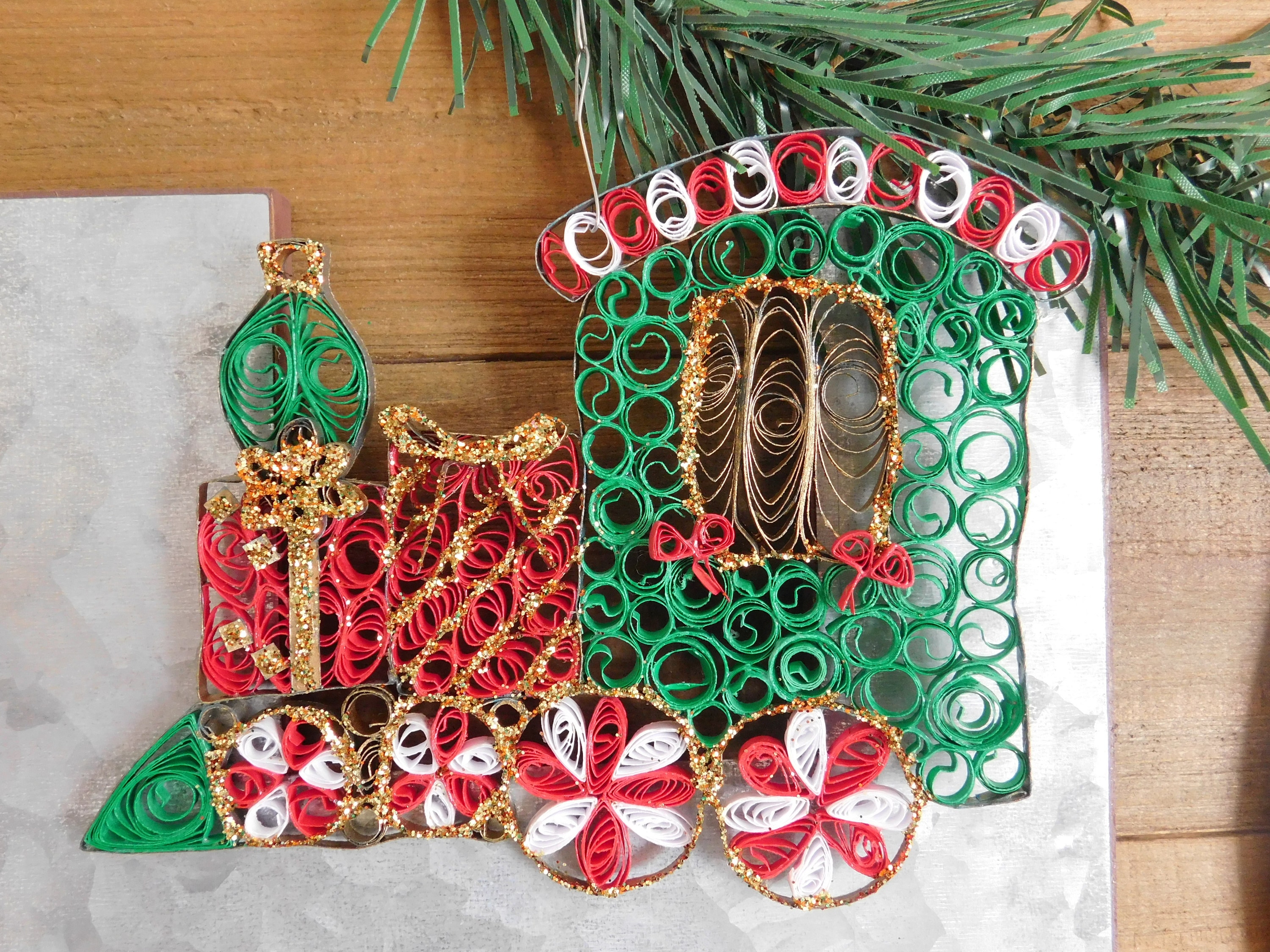 Quilled Paper Christmas Ornament Traditional Train Gold Trim - Etsy UK