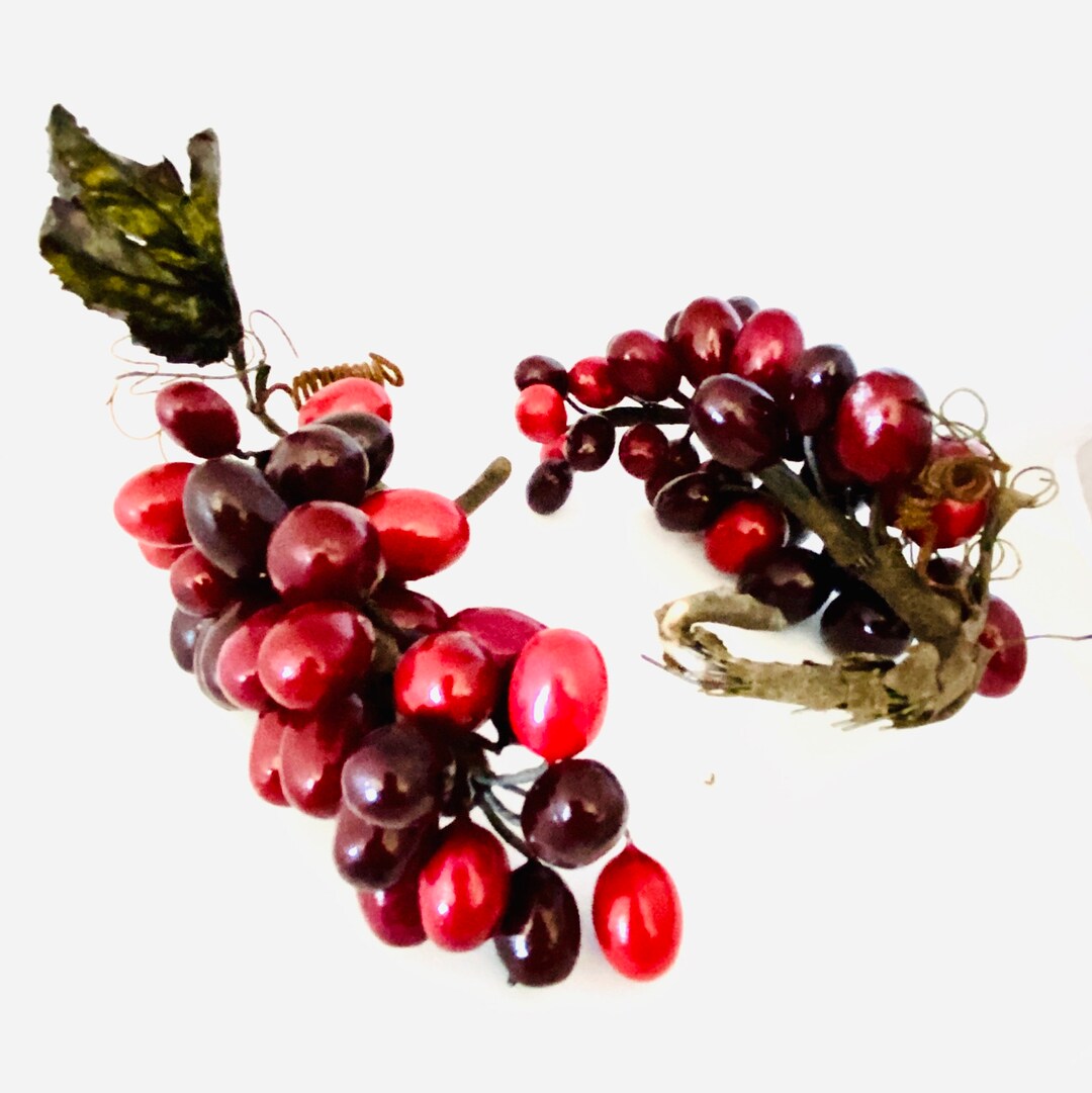 Beautiful Collectible Vintage 2 Bunches of BURGUNDY GRAPES Decorative ...