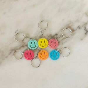 6 Pack Smiley Face Keychains Colorful Smiley Keychains Smiley Charms ...