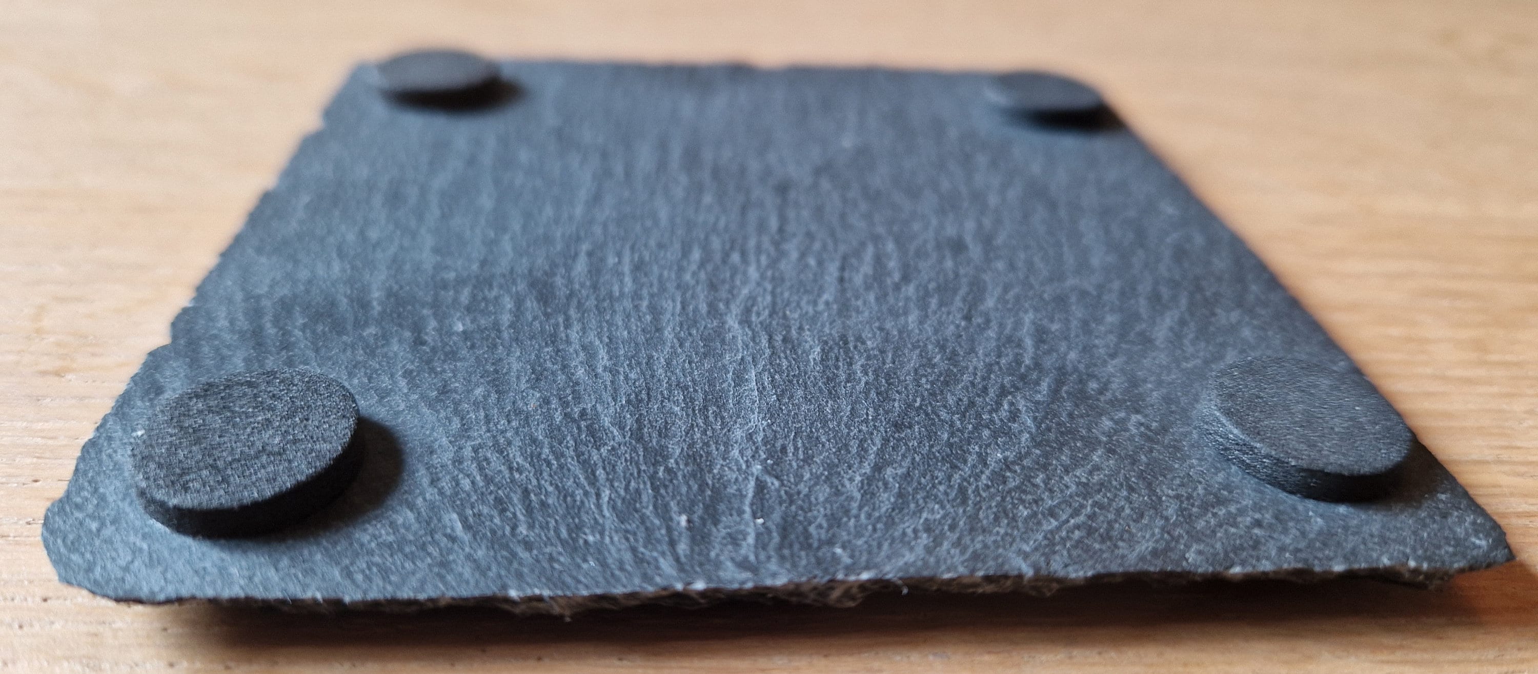 Sous-verres ardoise 7 chakras. Dessous de verres symboles sanskrits. Sous-bocks en pierre ...