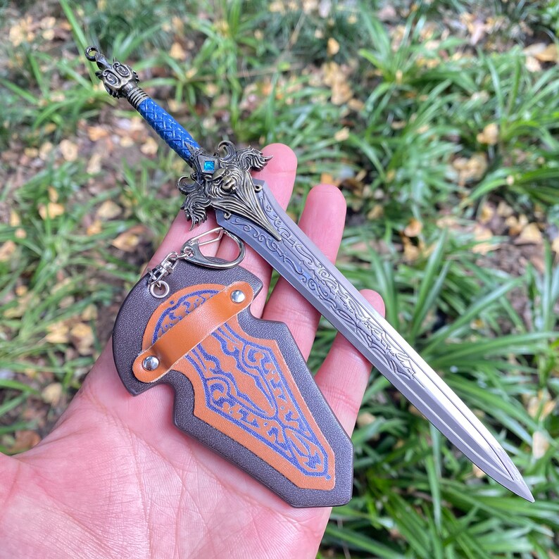 8.66''world of Warcraft Peripherals Sword,lich King's Frostmourne, Ymiron's Shattered Shackle ...