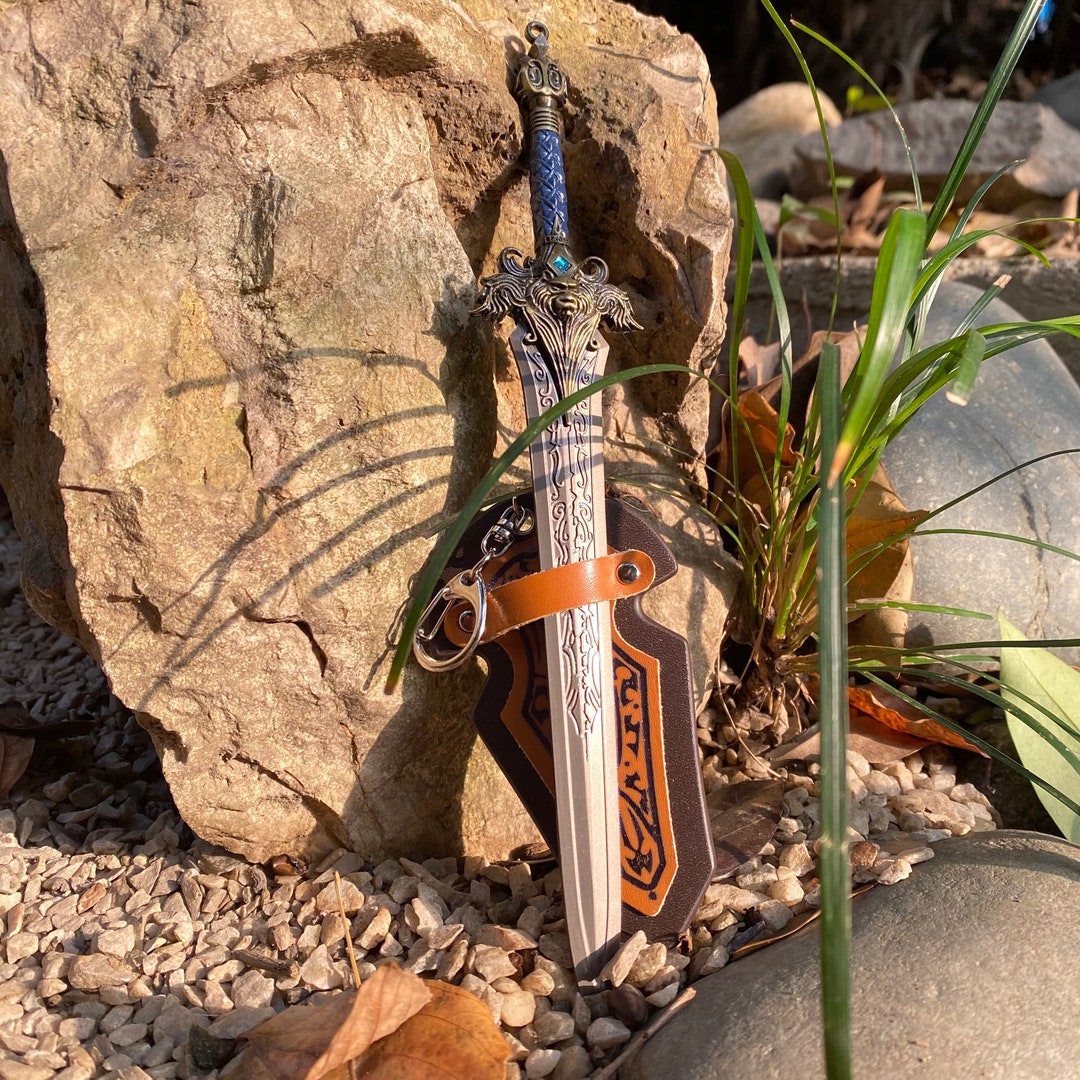 8.66''world of Warcraft Peripherals Sword,lich King's Frostmourne, Ymiron's Shattered Shackle ...