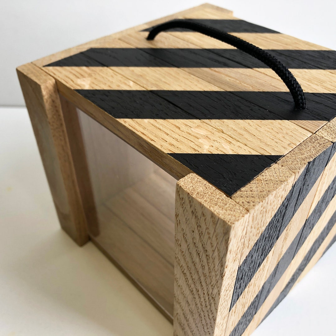 Storage Box in Wood and Acrylic Glass. Solid Oak Box With Lid and ...