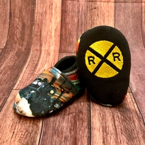 Train Baby Shower Gift, Crib Shoes, Newborn Train Slippers, Baby ...