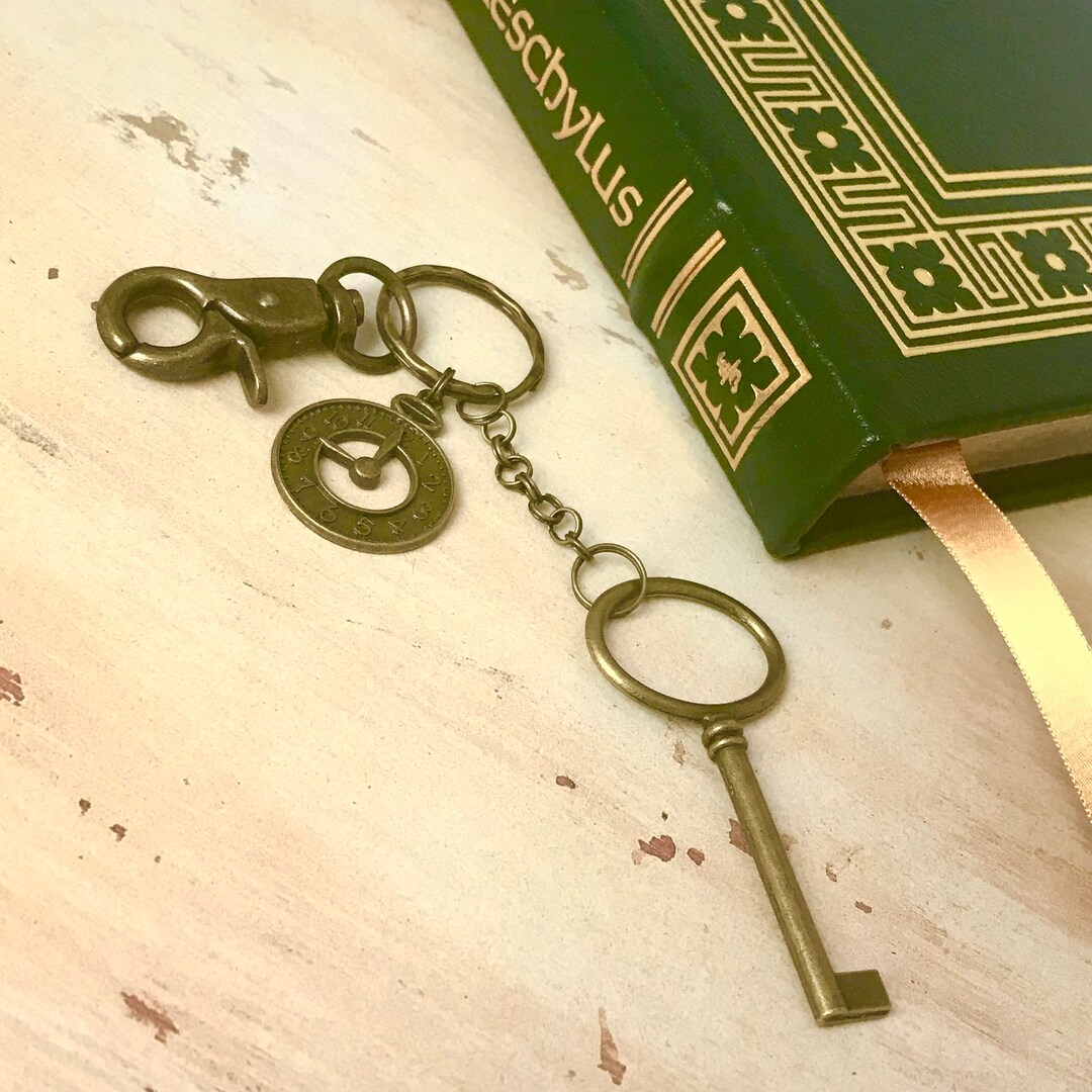 Keychain With Skeleton Key Clock, Pocket Watch Gift, Antique Vintage ...