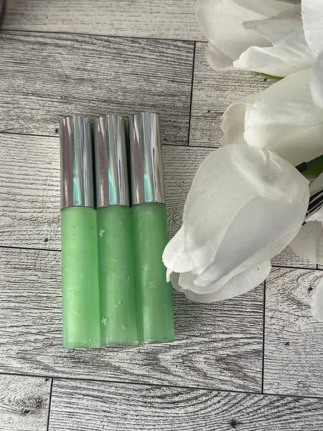 10ml Pear Scented Light Green Lip-gloss, Hydrating Lipgloss, Perfect ...