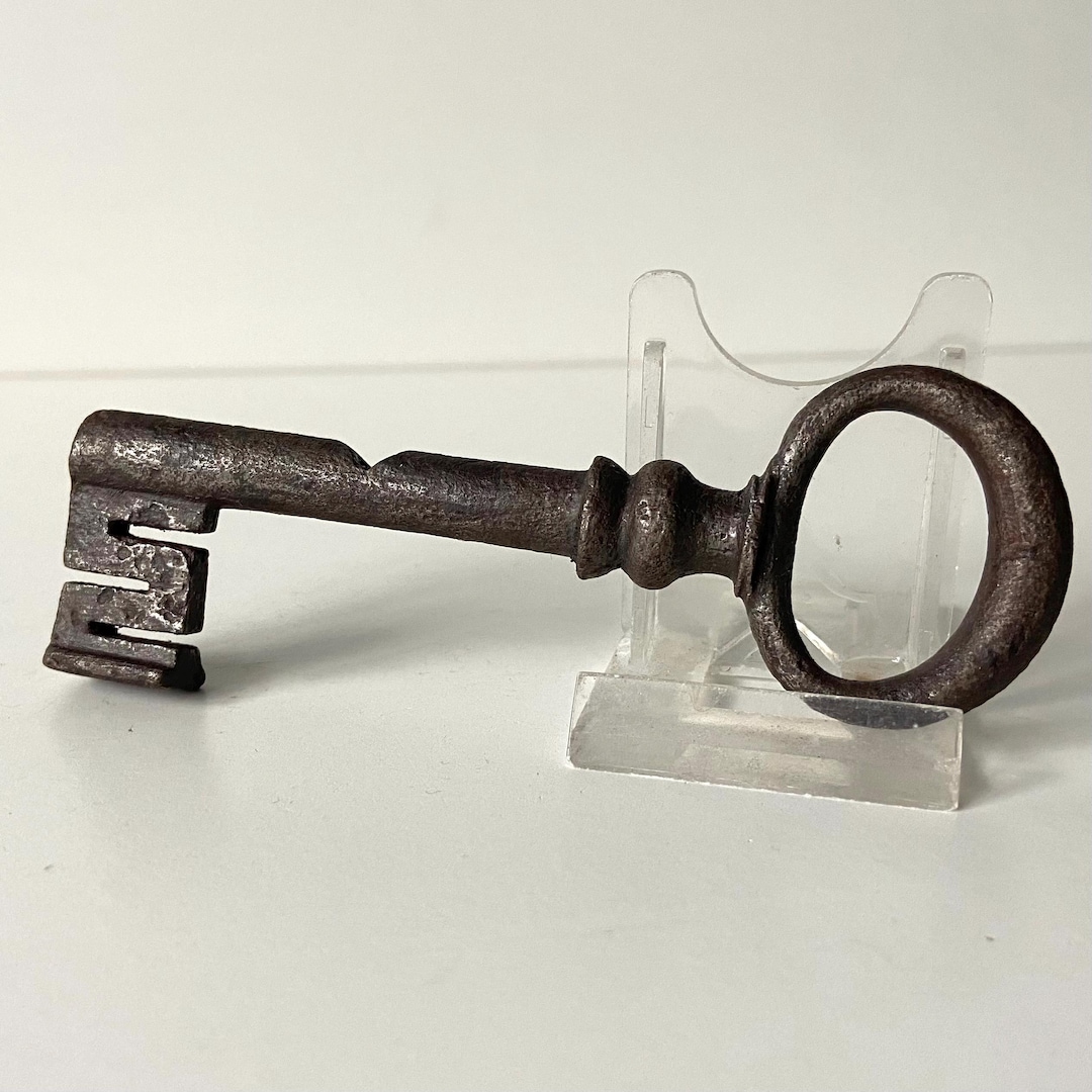 Medieval Whistle Key - 16th Century - Archaeological Artefact - Flute ...