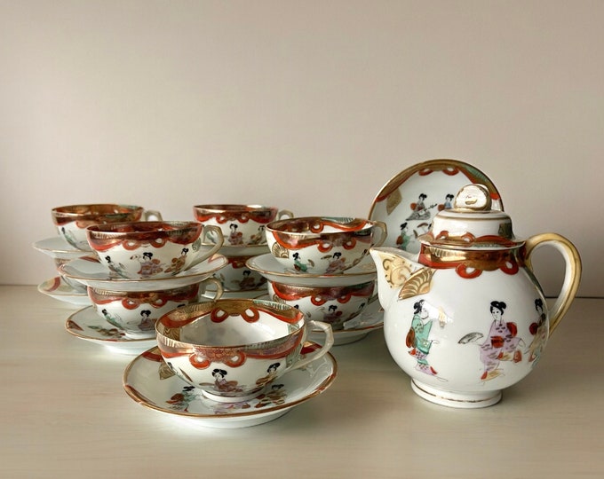 Japanese Porcelain Tea Set - Crockery - 20th Century - Cup and Saucer ...