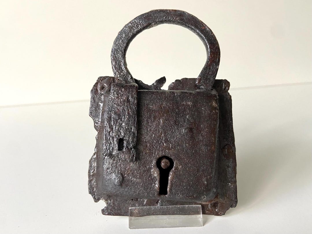 Padlock - 16th Century - Lock - Archaeological Artefact - Iron - Dutch ...